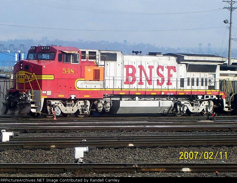 BNSF 548